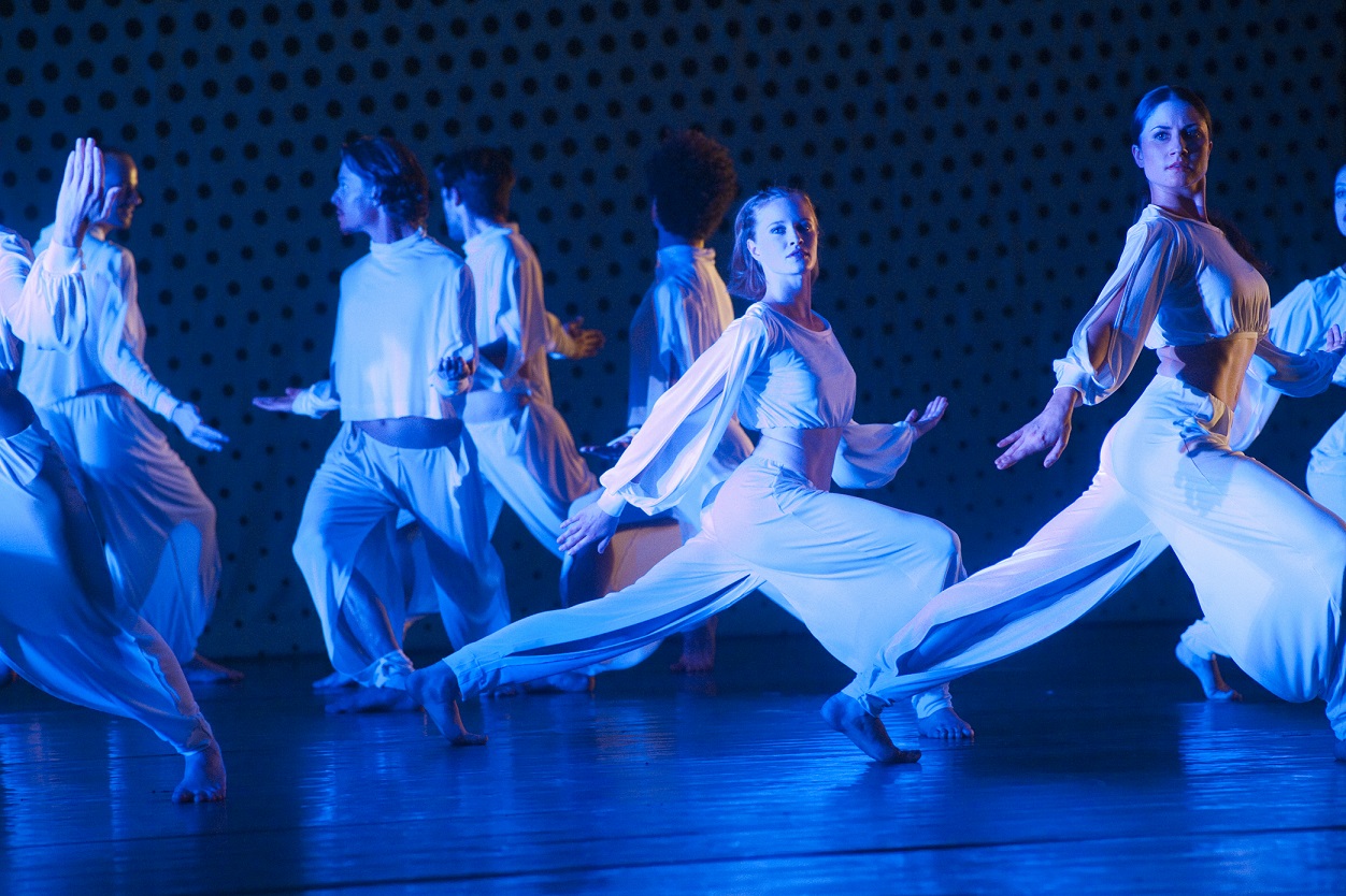 Opera Ballet Vlaanderen/Royal Ballet/Ballet de l'Opéra national de ...
